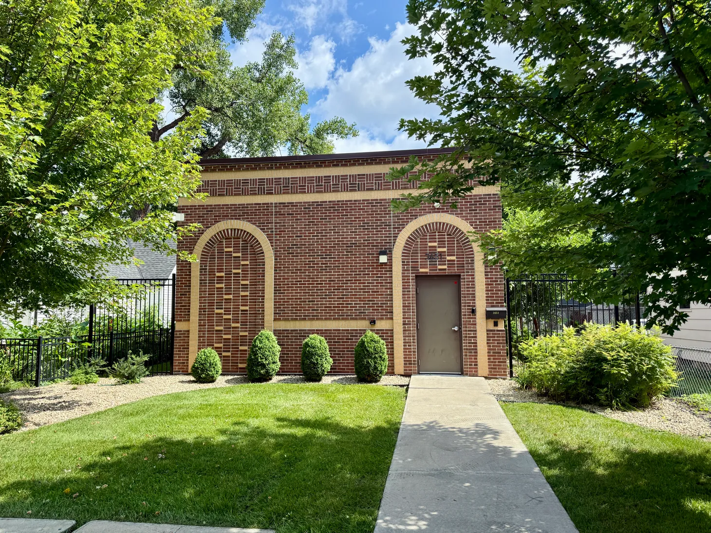 Longfellow Whatever - Neighborhood news so specifc, it's only interesting to us!